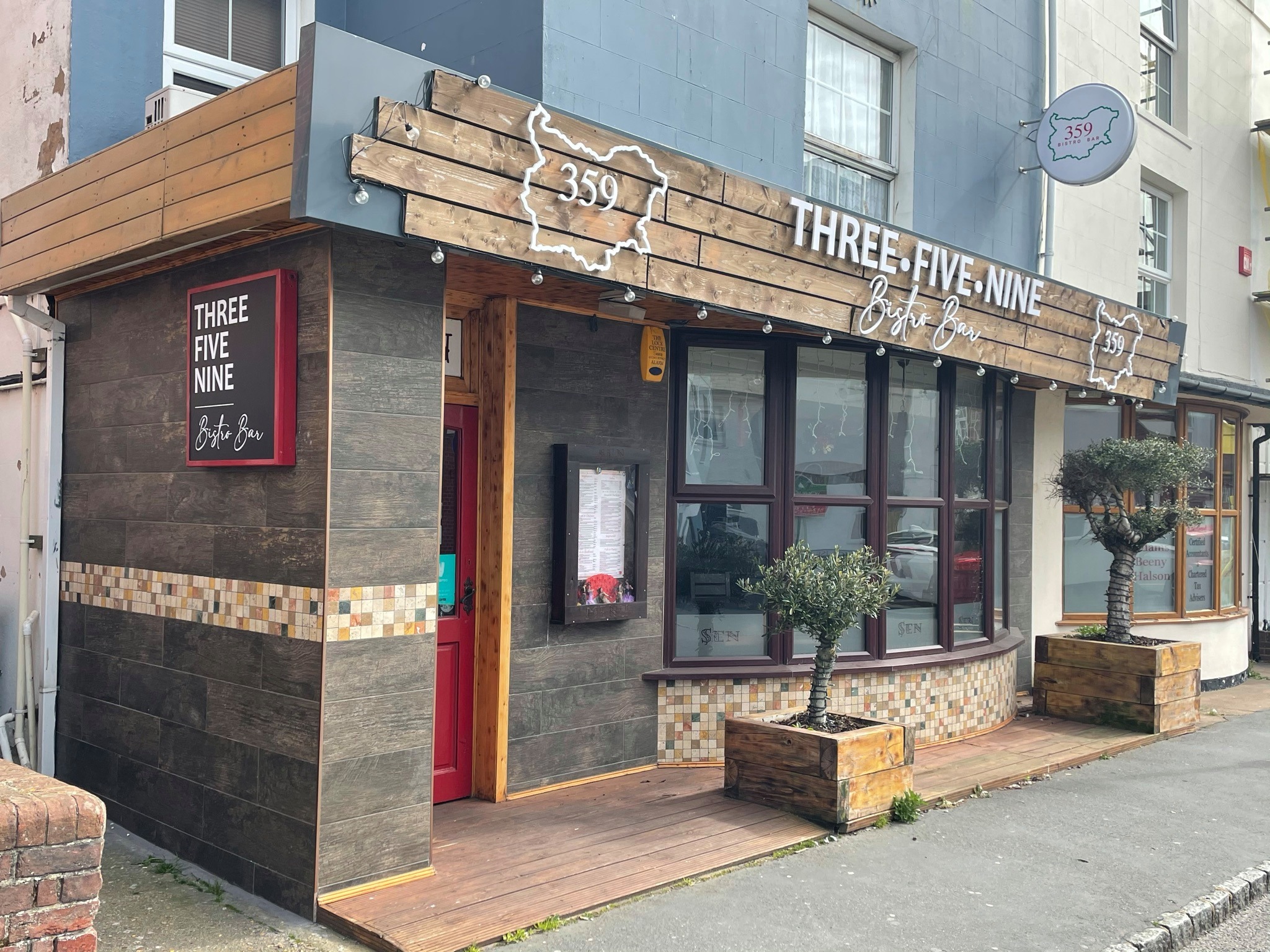 359 Bistro Bar - Food & Drink - Love Bognor Regis