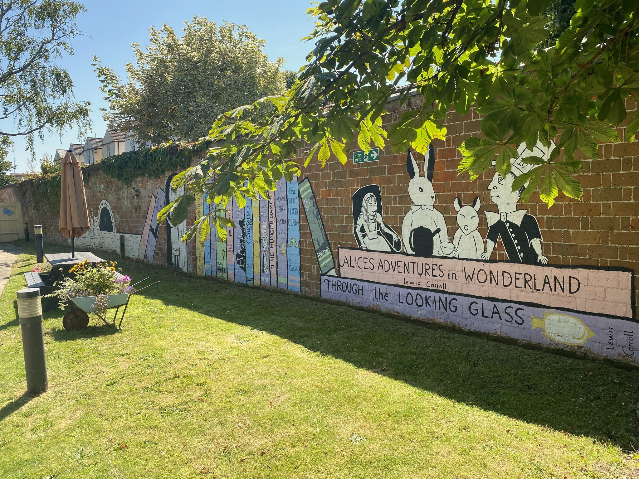 Bognor Regis Book Day - Alice in Wonderland - What's On - Love Bognor Regis